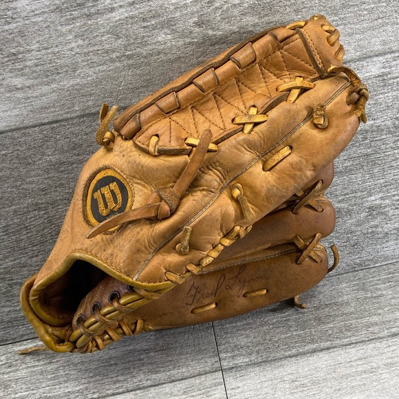Wilson | Other | Vtg Wilson Pro Model Fred Lynn A261 Rht 115 Youth Baseball Glove Leather | Poshmark
